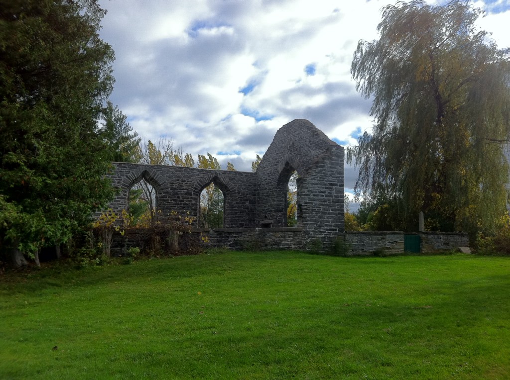 The Mysterious Knight Of Pinhey’s Point | OTTAWA REWIND